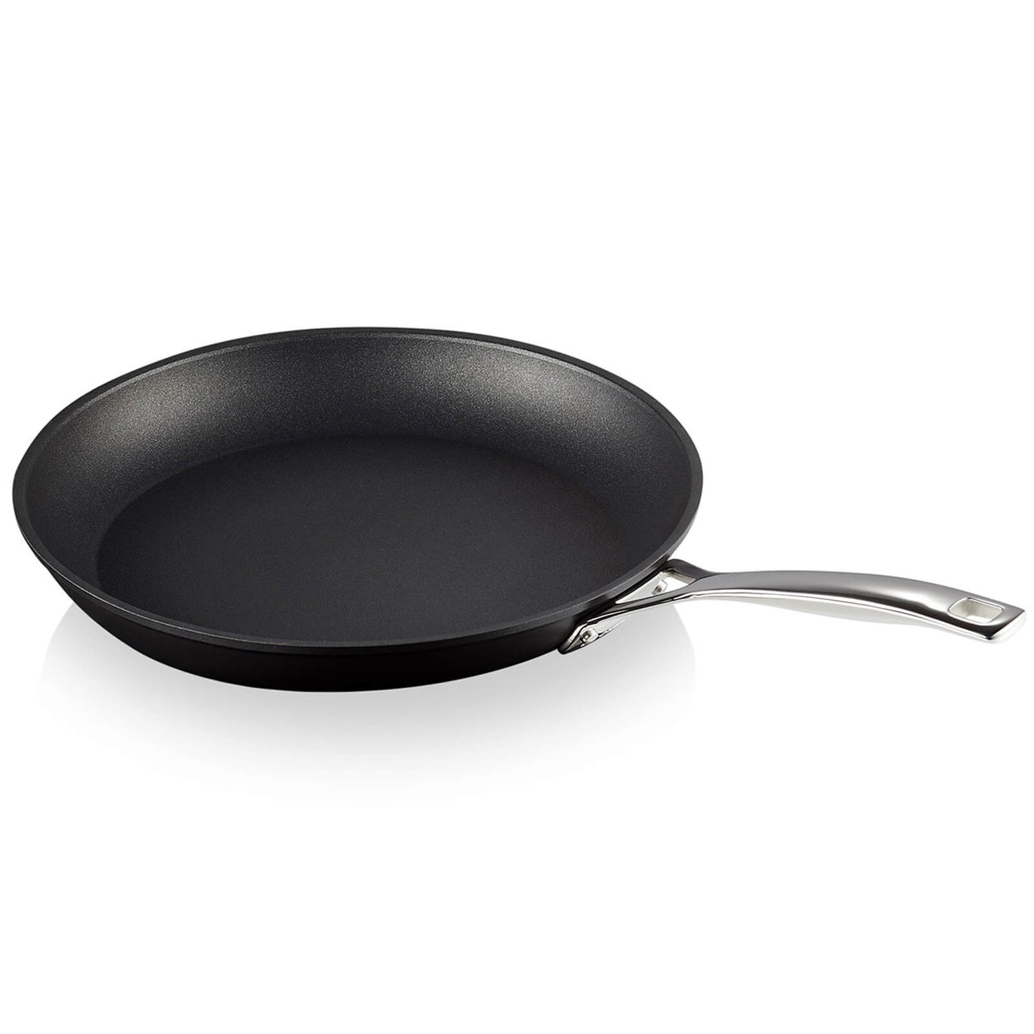 Le Creuset Toughened Non Stick Shallow Frying Pan - 30cm - IWOOT UK