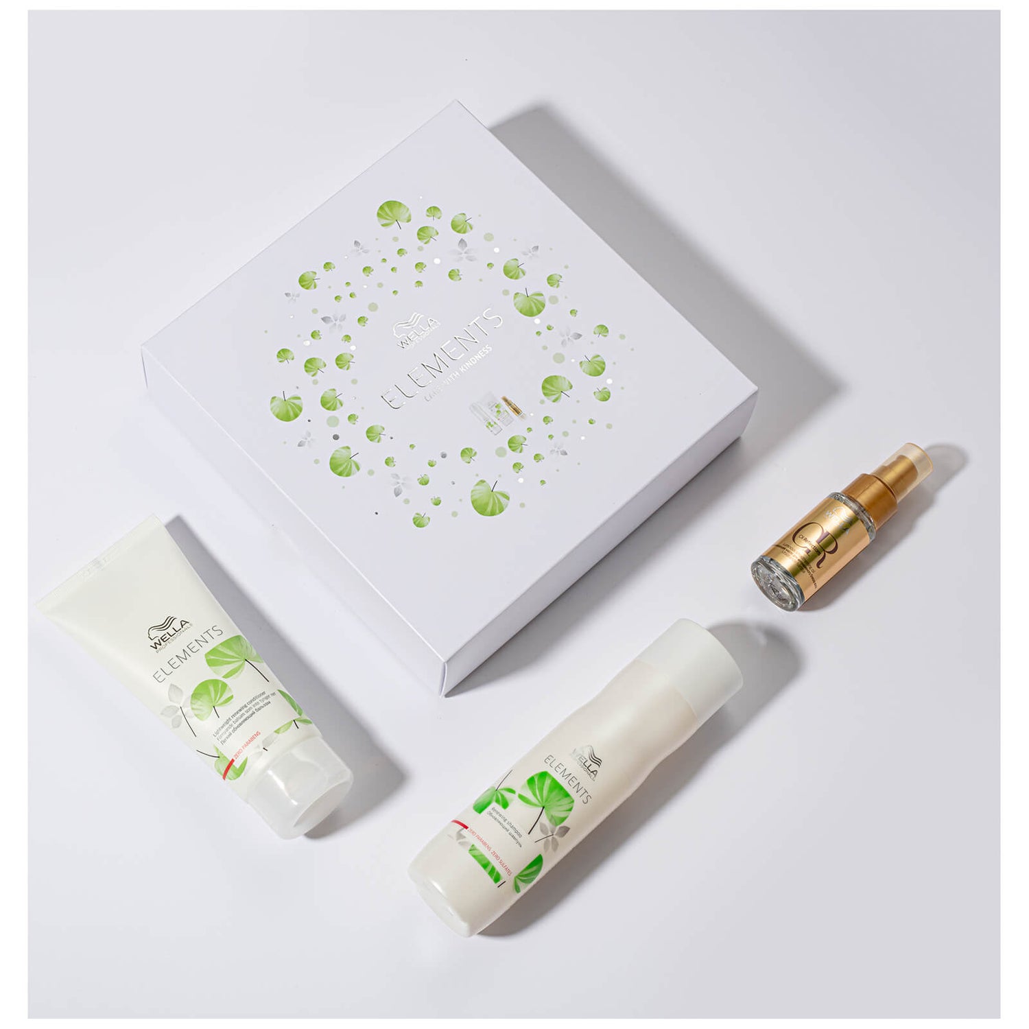 Wella Professionals Elements Gift Set (Worth £40.00) - LOOKFANTASTIC