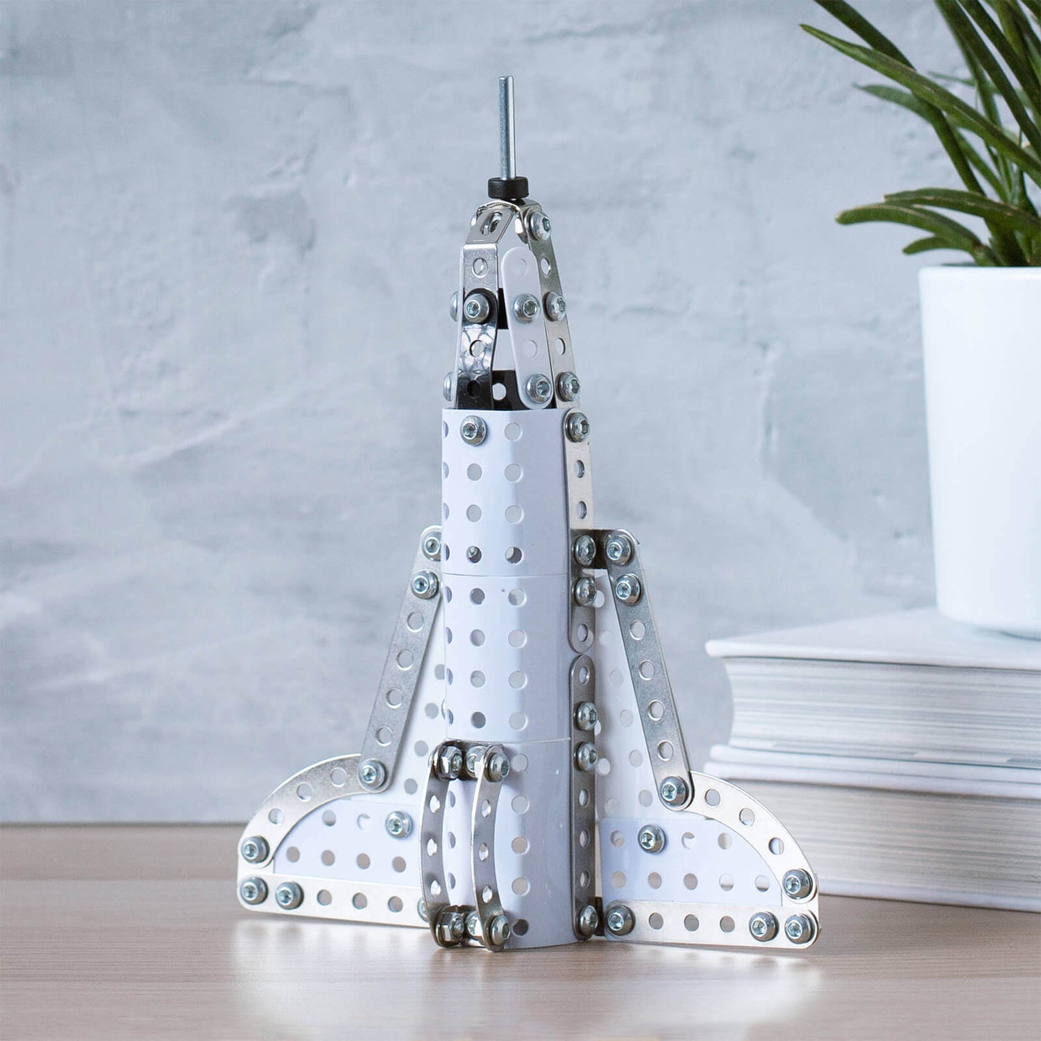 NASA Space Shuttle Construction Kit Unique Gifts - Zavvi UK