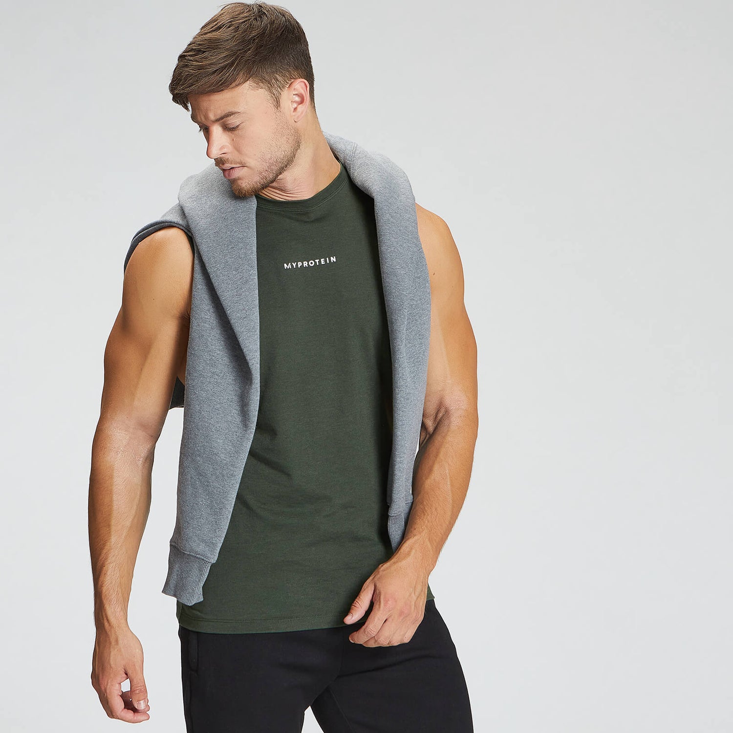 MP Men's Original Drop Armhole Tank Top - Vine Leaf | MYPROTEIN™