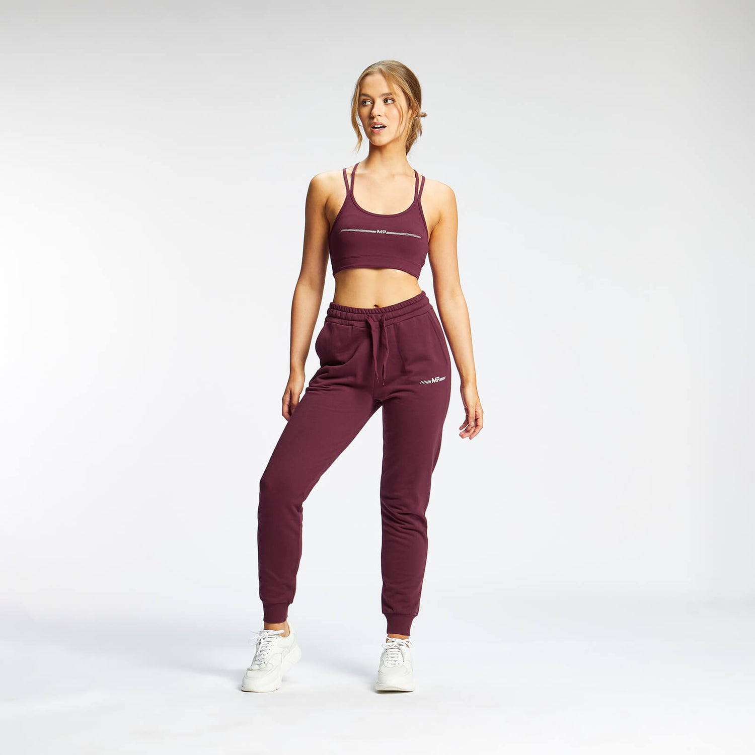 MP Women's Mini Mark Graphic Bra - Merlot | MYPROTEIN™