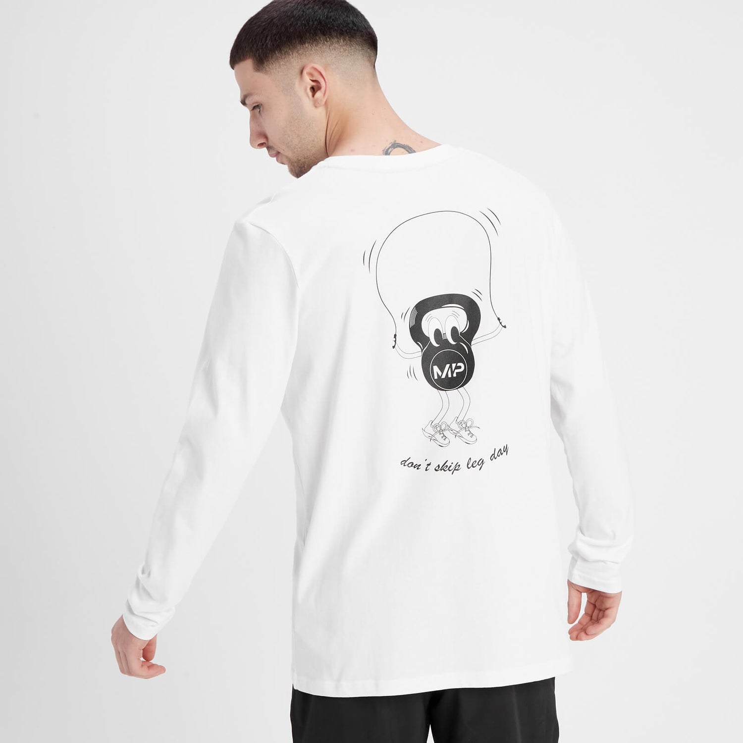 Ανδρικό Μακρυμάνικο Μπλουζάκι MP Leg Day Graphic - Λευκό | MYPROTEIN™