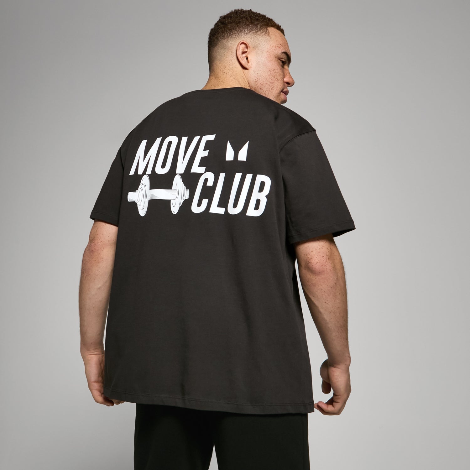 Camiseta extragrande Move Club de MP - Negro lavado | MYPROTEIN™
