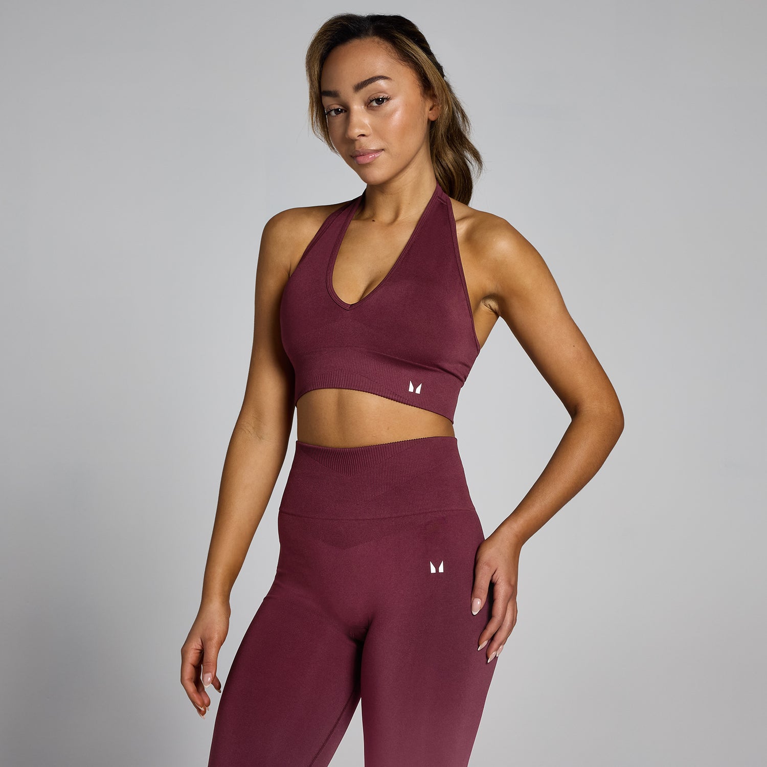 MP Women's Tempo Seamless Halter Neck Bra - Red Wine | MYPROTEIN™