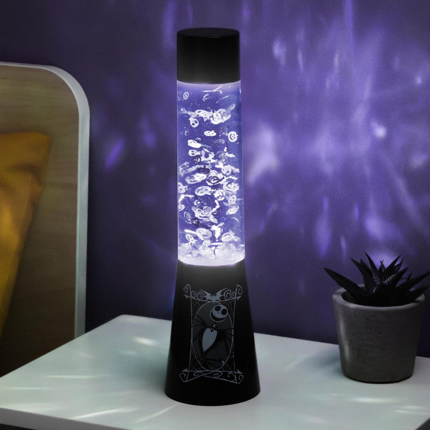 Nightmare Before Christmas Flow Lamp 33cm Gifts - Zavvi UK