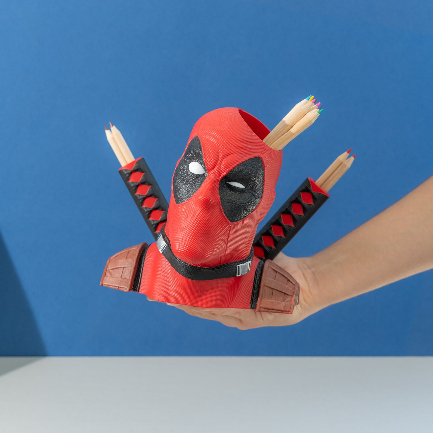 Marvel Deadpool Pen Holder Gifts - Zavvi UK