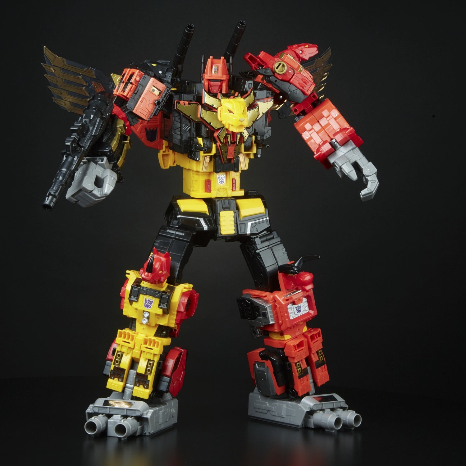 Hasbro Transformers Power of the Primes Titan Class Predaking Combiner ...