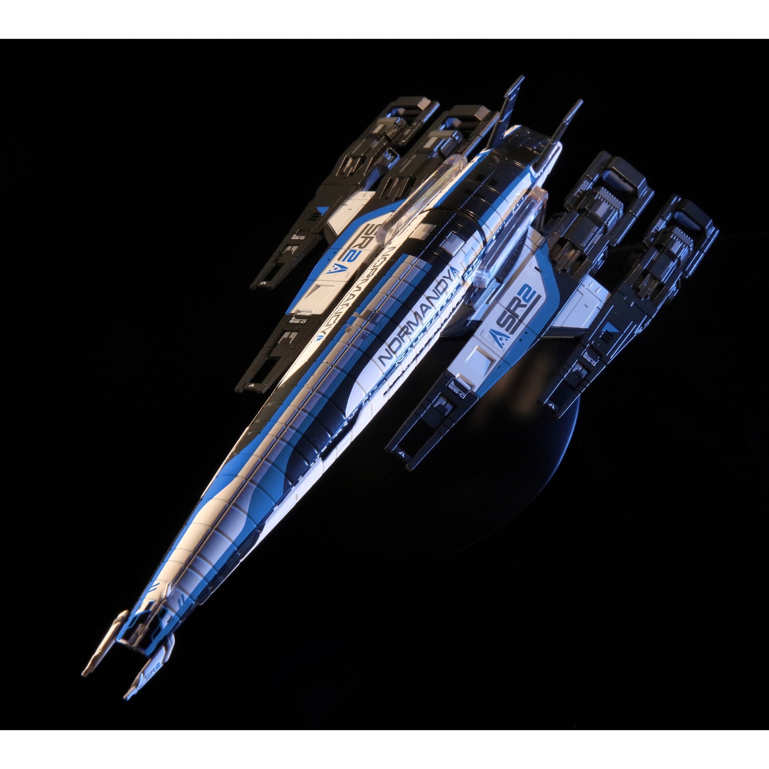 Mass Effect 3 Normandy SR-2 Die-cast space ship replica Merchandise ...