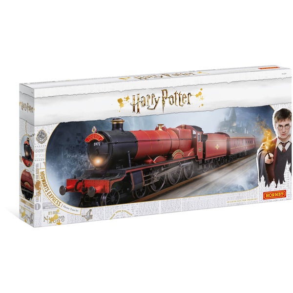 Harry Potter Hogwarts Express Model Train Set Toys - Zavvi UK