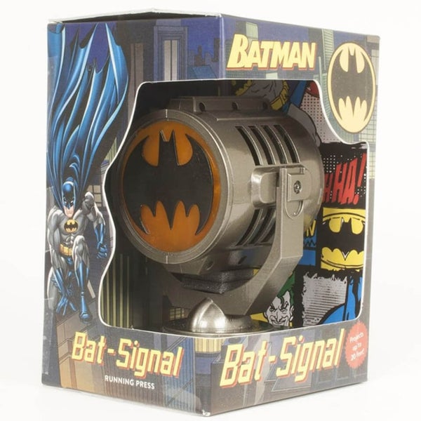 Batman: Metal Die-Cast Bat-Signal DeluxeKit - IWOOT UK