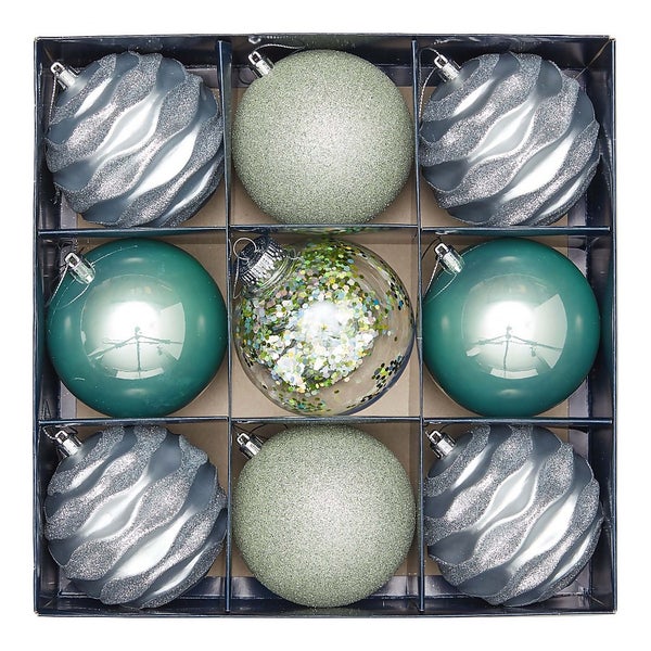 Winter Retreat Shatterproof Christmas Tree Baubles 9 Pack winter-retreat-shatterproof-christmas-tree-baubles-9-pack