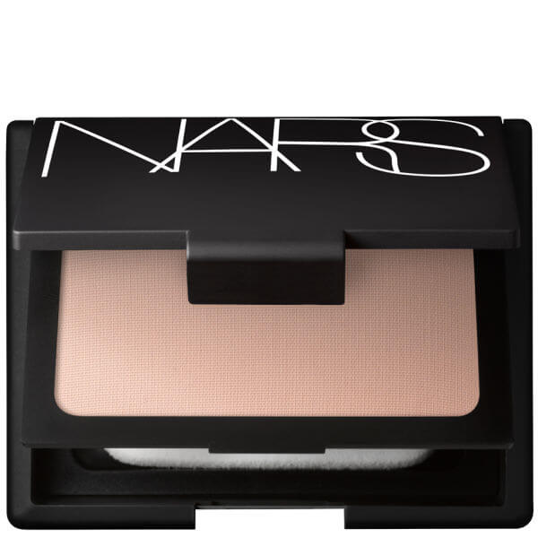 NARS Cosmetics Powder Foundation (Various Shades) | LOOKFANTASTIC