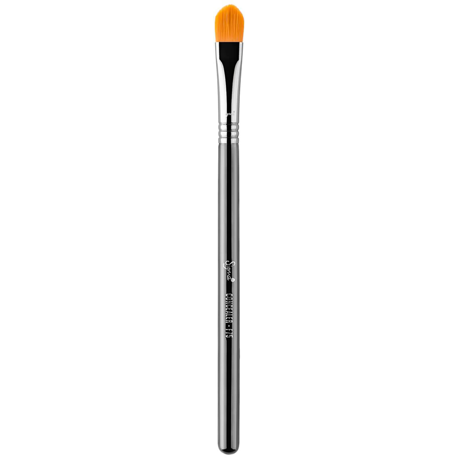 Sigma F75 Concealer Brush | LOOKFANTASTIC