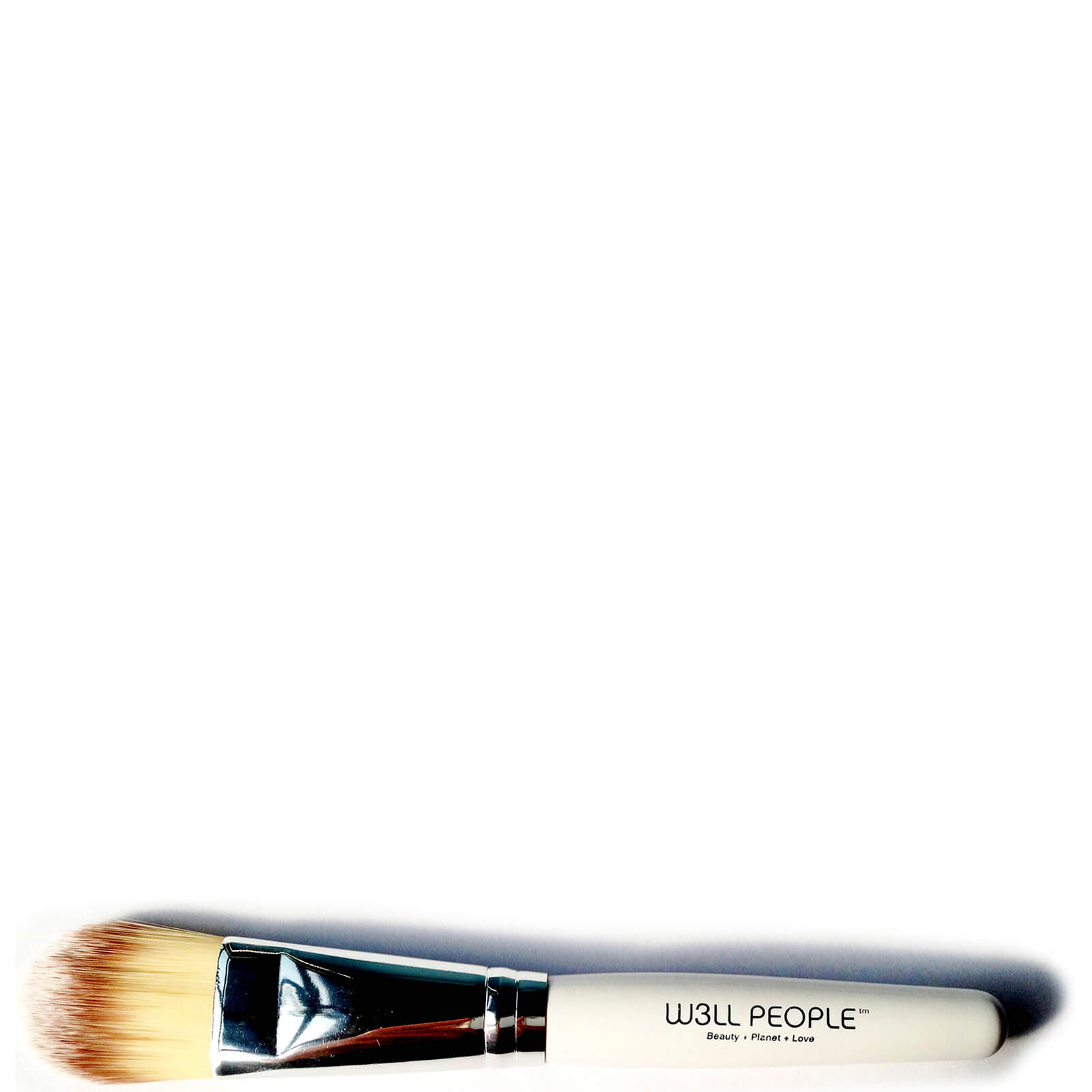 W3ll People Foundation Concealer Brush | Cult Beauty