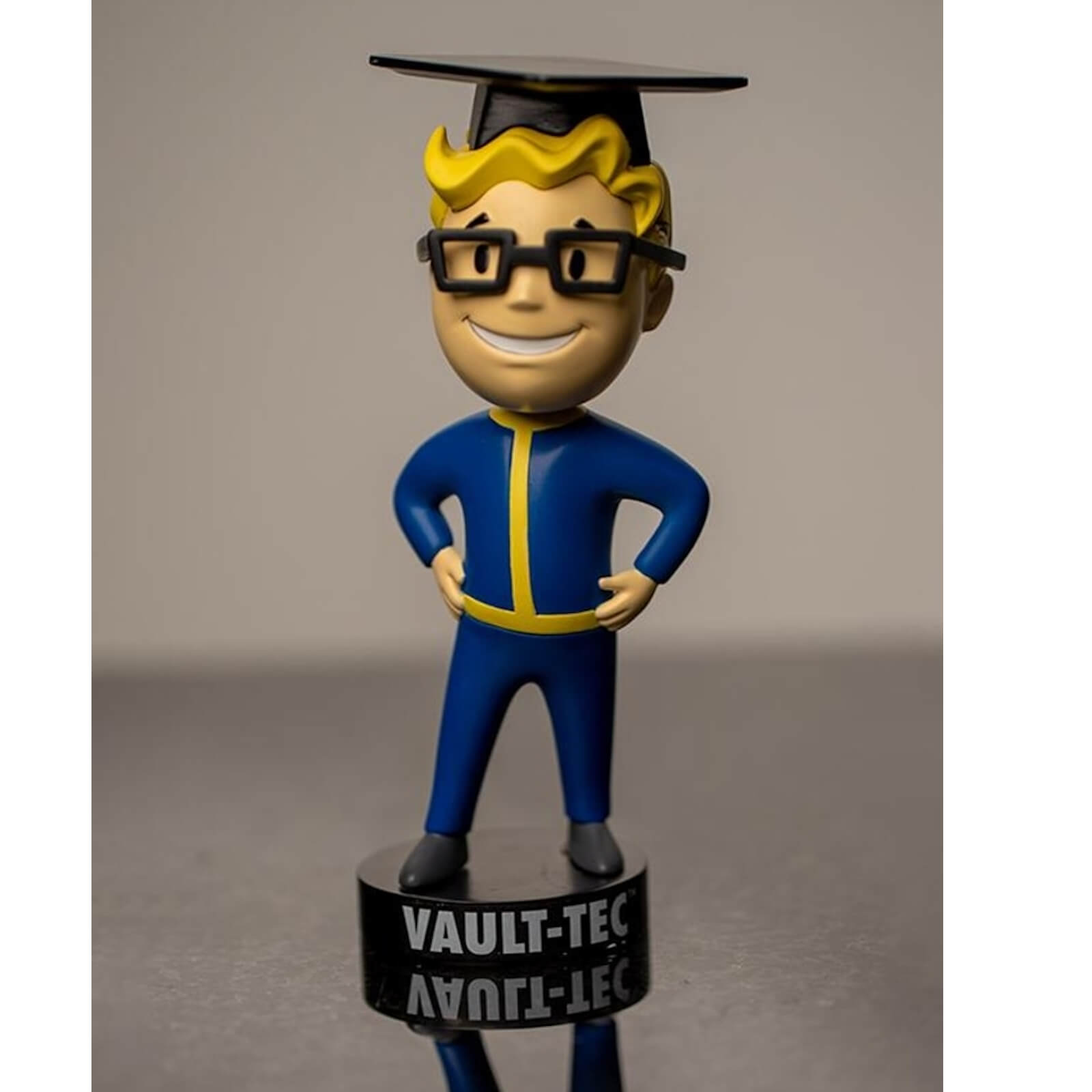 Fallout Vault Boy Intelligence 76 Bobblehead | Zavvi UK