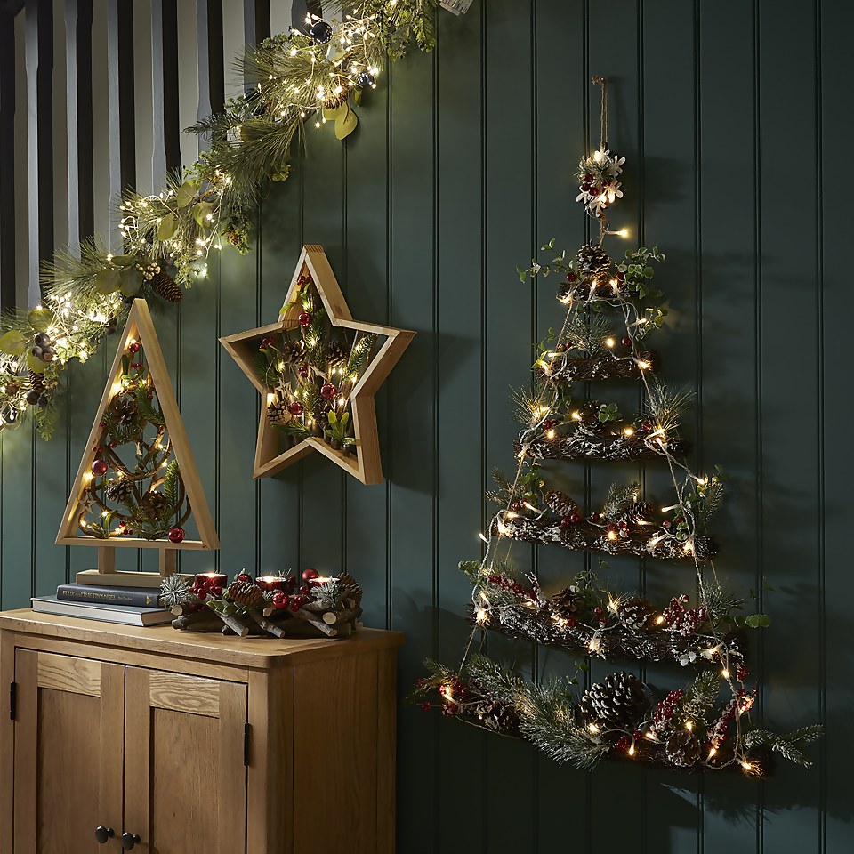 Red Berry Willow Framed Star Christmas Tabletop Decoration with Lights 43cm Battery Operated Homebase