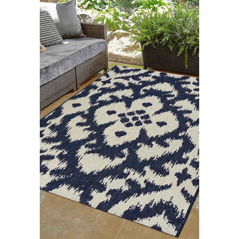 Indoor Outdoor Ikat Rug - Navy - 160x230cm | Homebase