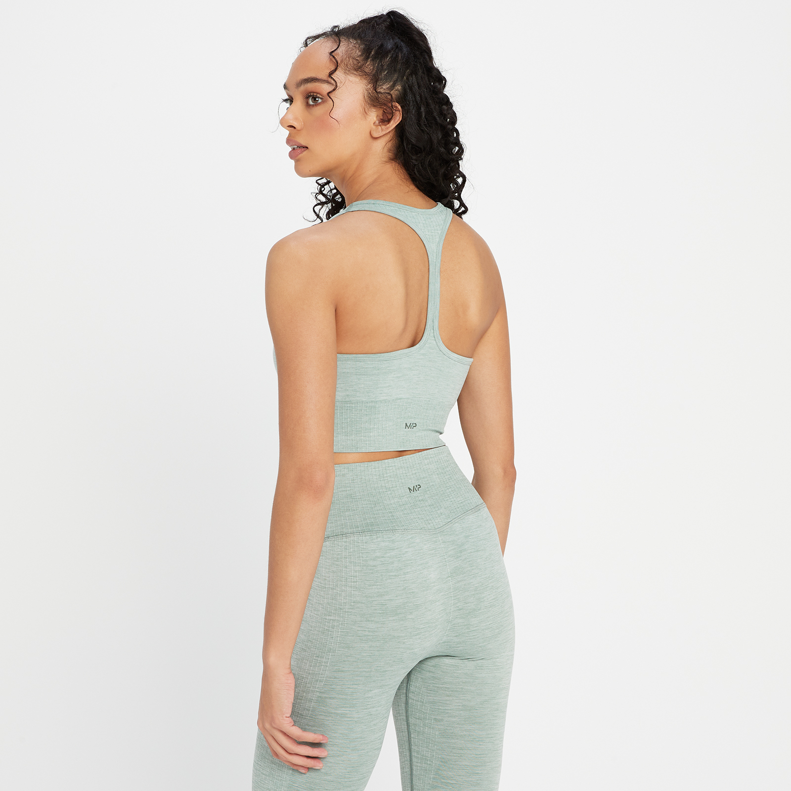 Yoga-BHs | Stützend & atmungsaktiv | MYPROTEIN™ | Myprotein