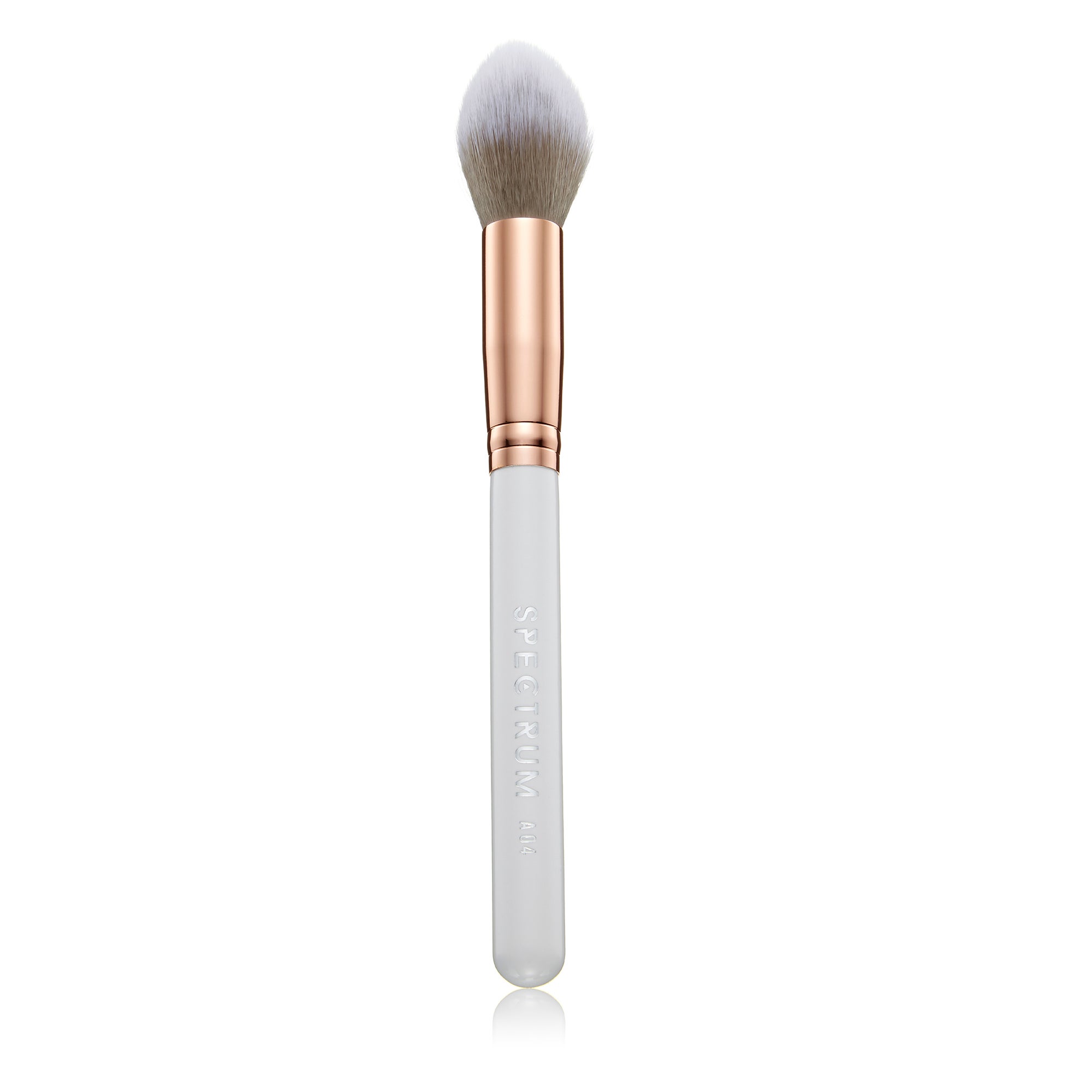 MA04 - Tapered Finisher Brush | Cult Beauty
