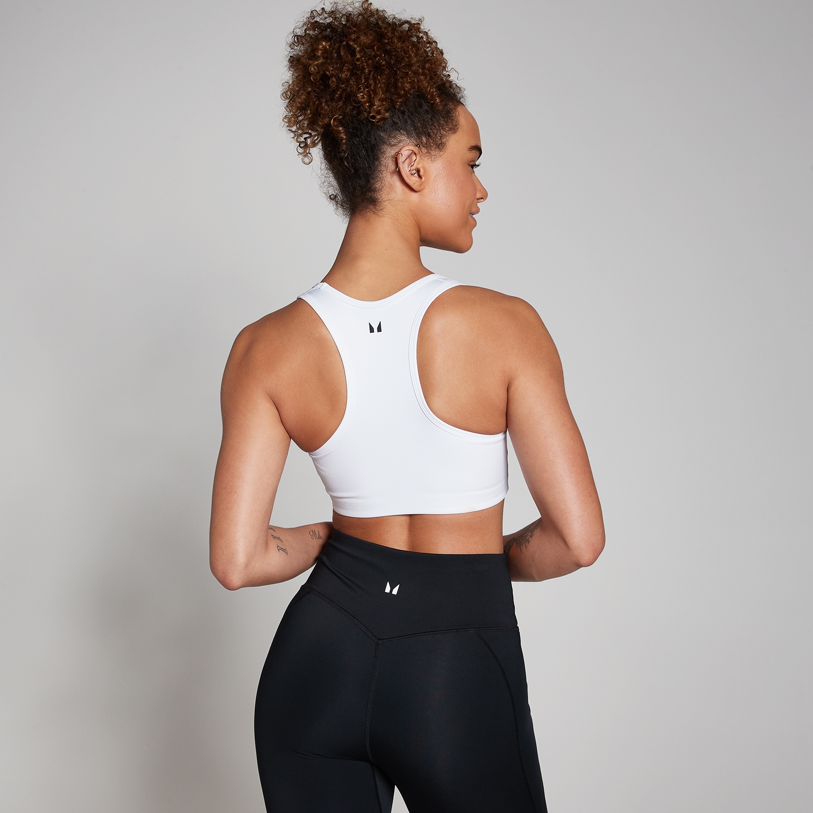 MP Women's Training Racerback Sports Bra - Black | Myprotein UK