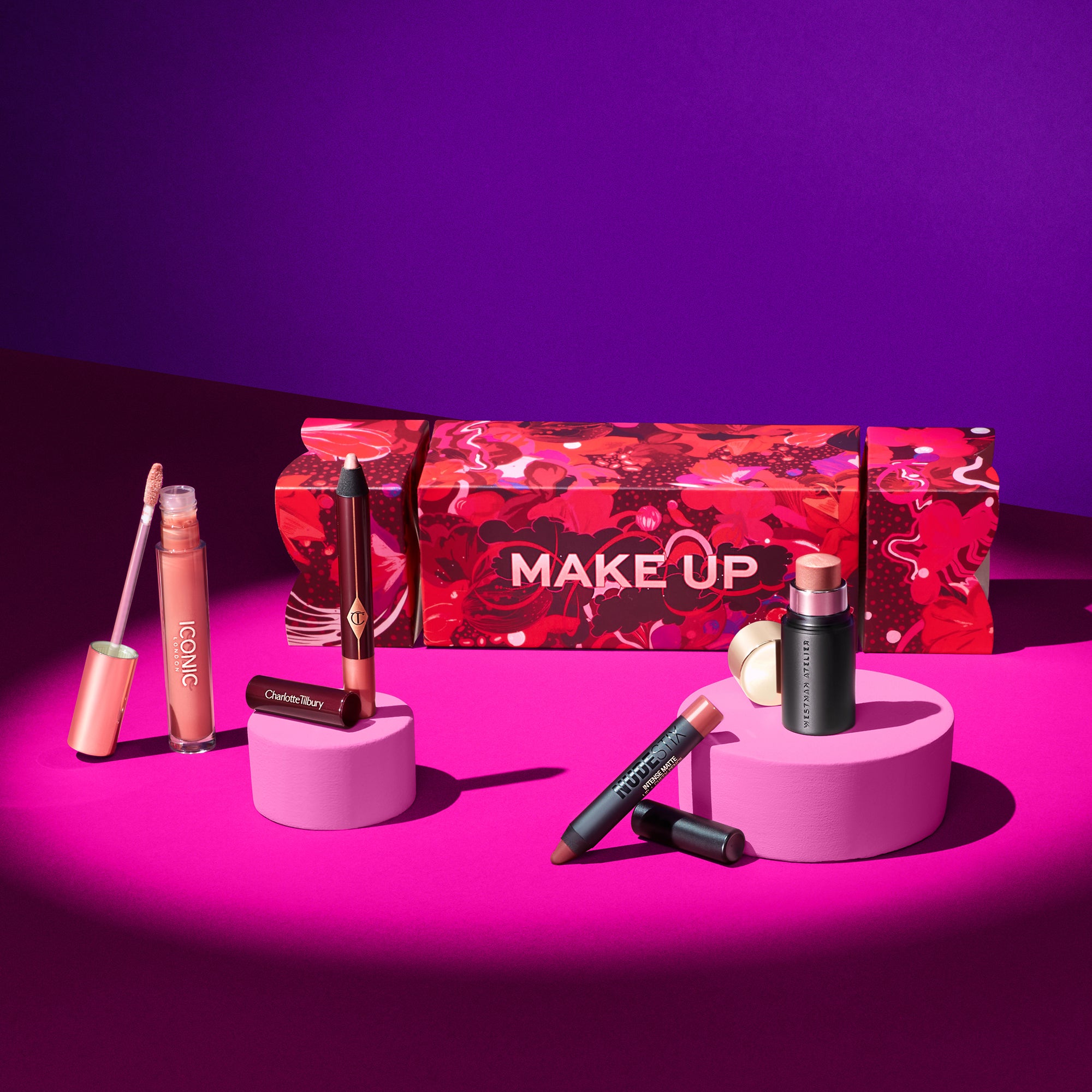 Cult Beauty The Makeup Cracker (Worth over €93.00) | Cult Beauty