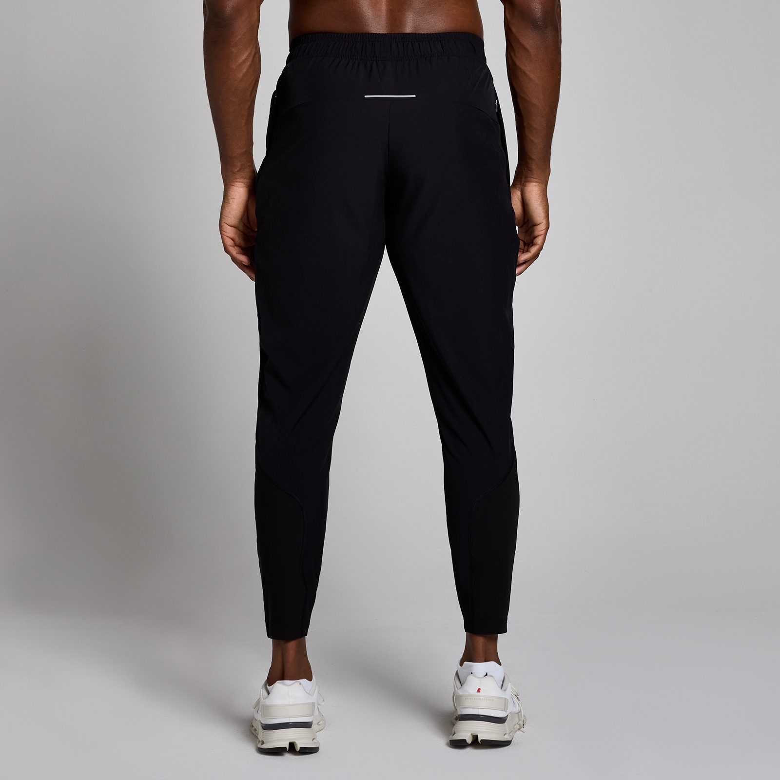MP Men's Velocity Ultra Jogger - Black | Myprotein