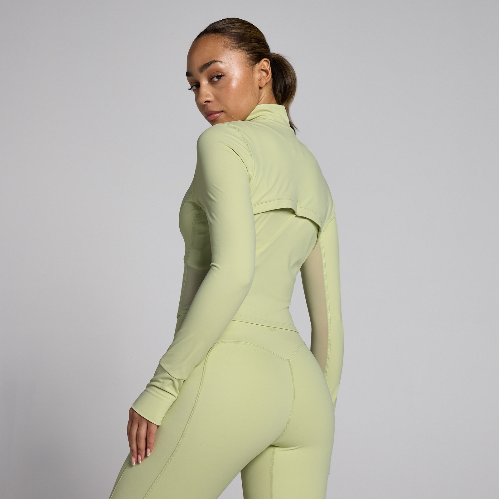 MP Women's Tempo Studio Bra - Matcha | MYPROTEIN™