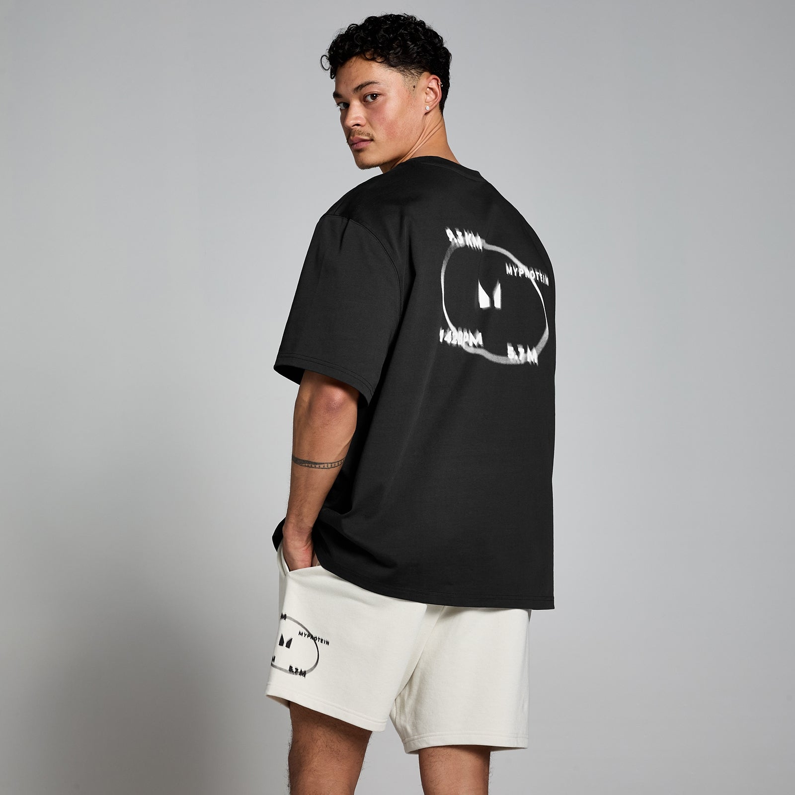 MP Tracking Graphic T-Shirt - Natural | MYPROTEIN™
