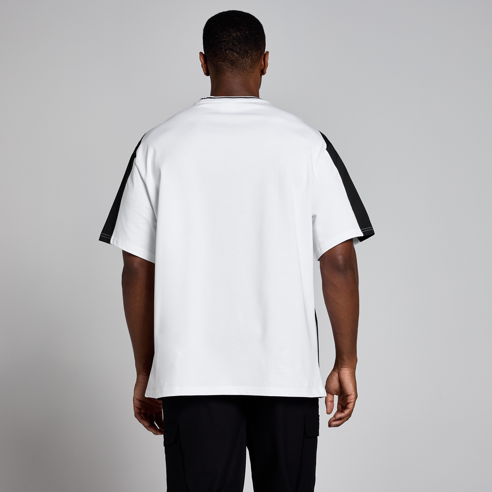 MP Men's Tempo Contrast Retro Oversized T-Shirt - Espresso | MYPROTEIN™