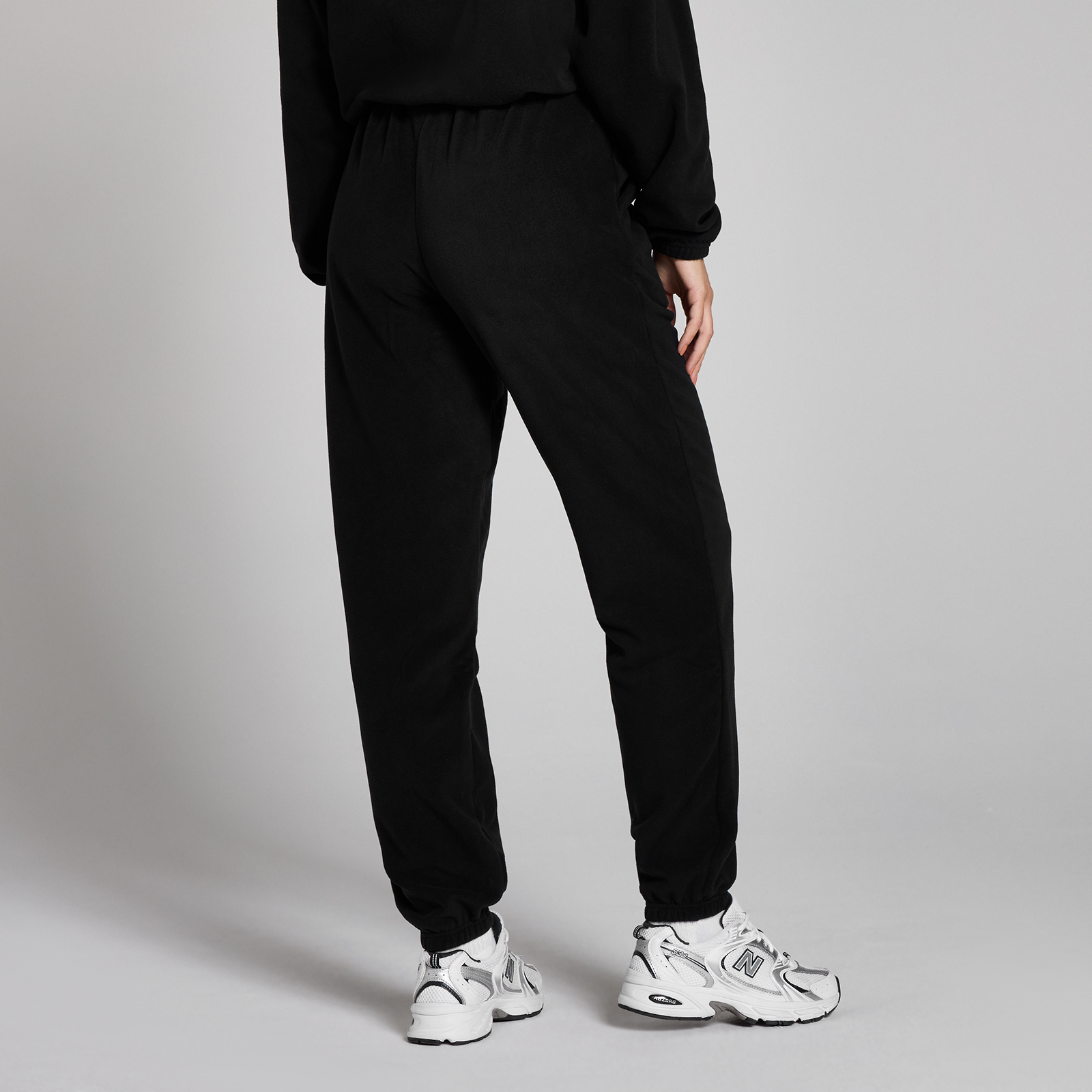 MP ženski flis sa polurol kragnom i 1/4 patent zatvaračem - crna boja ...