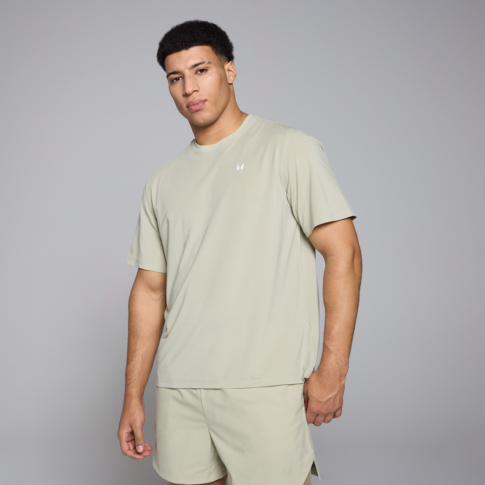 Męski T-shirt z kolekcji Move Club MP – czarny | MYPROTEIN™