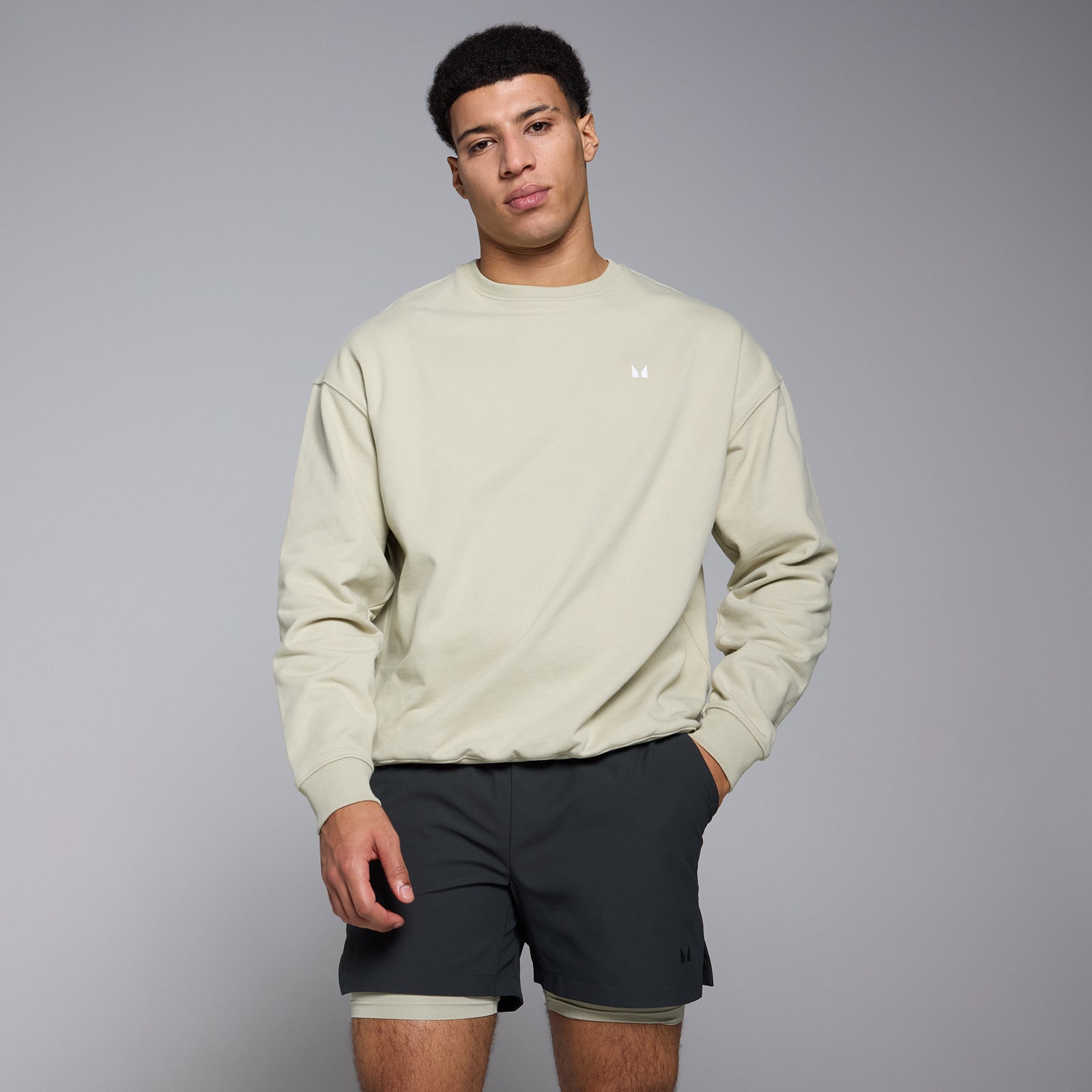 MP Men's Tempo Oversized Graphic Sweatshirt - Deep Green | Myprotein UK