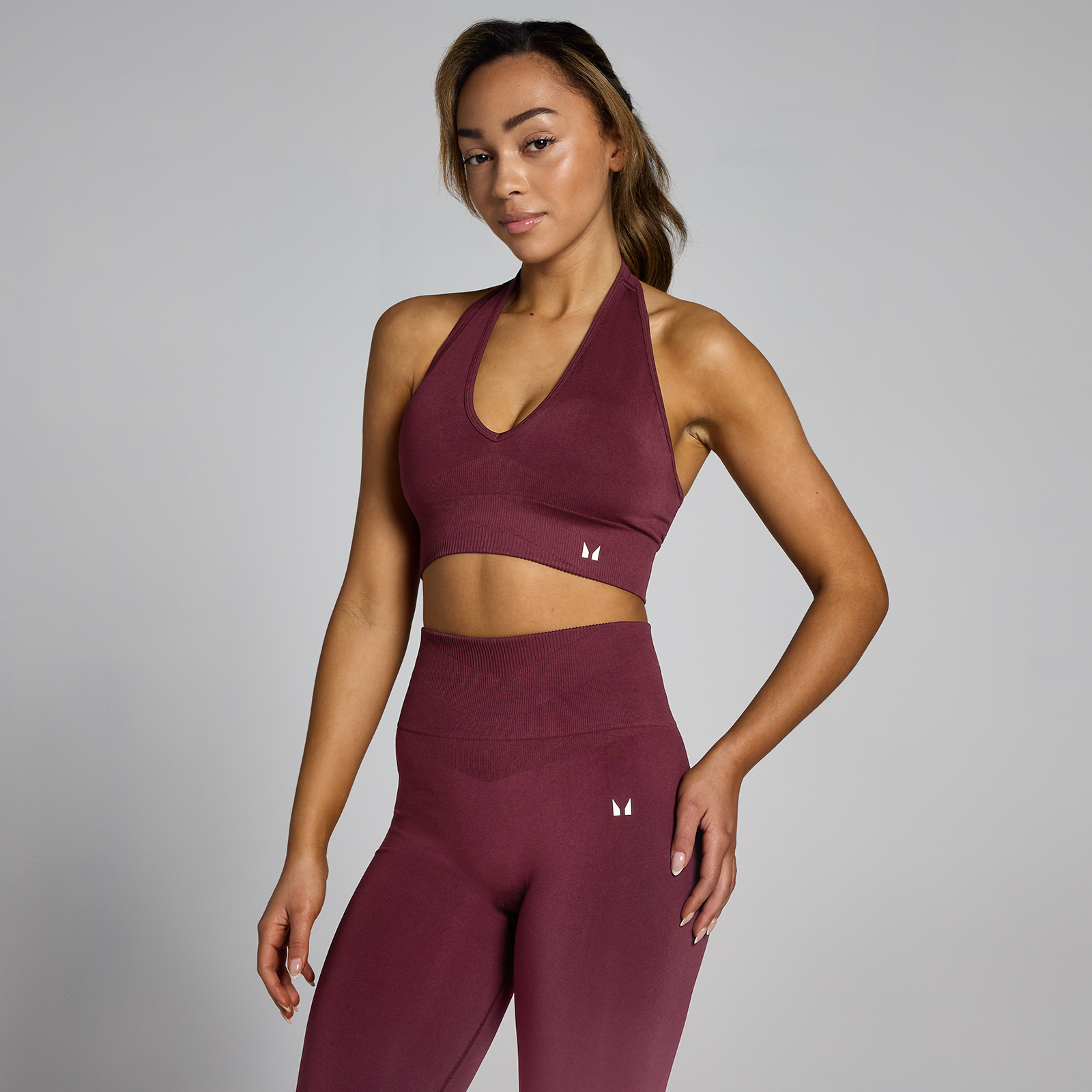 MP Women's Tempo Seamless Halter Neck Bra - Copper | MYPROTEIN™