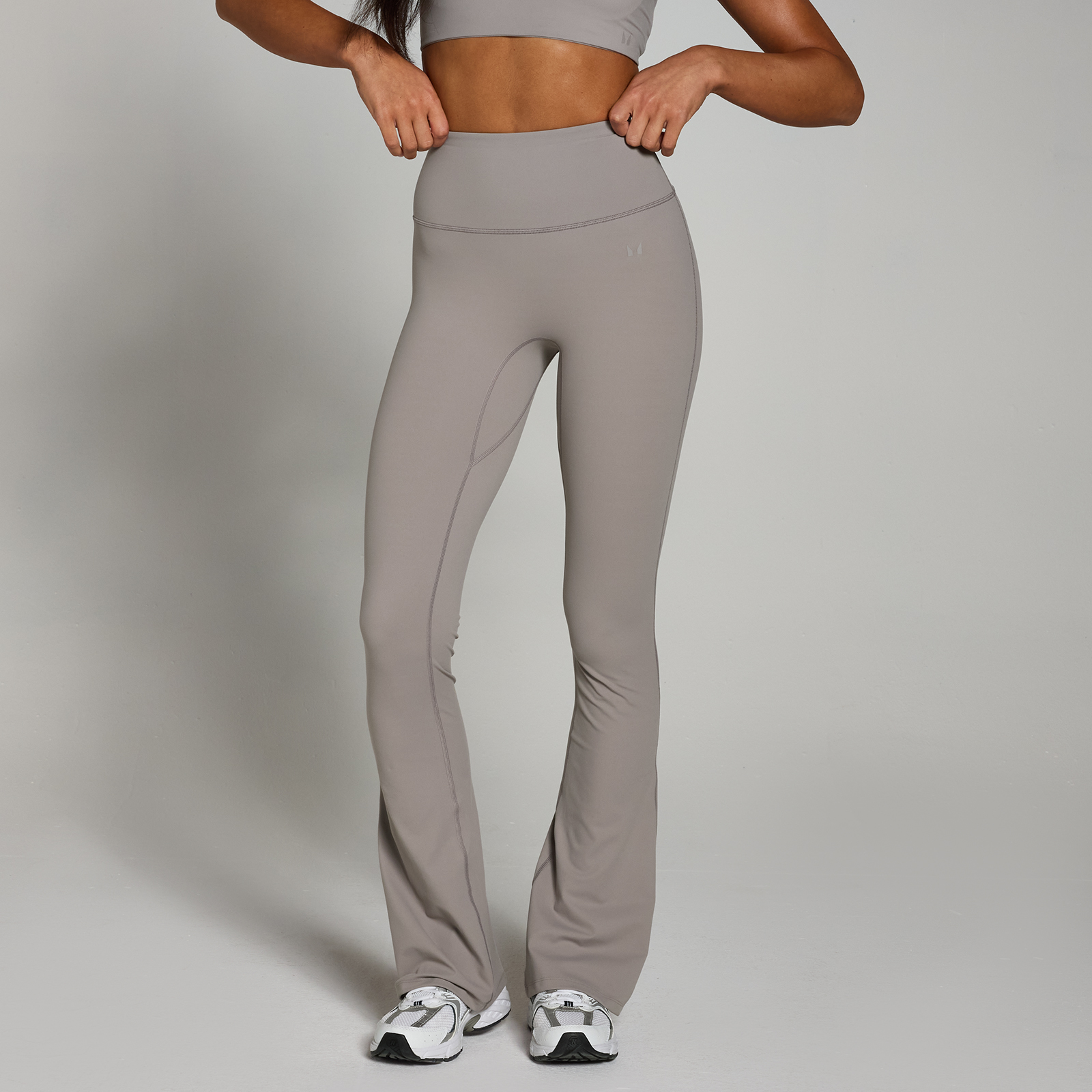 MP Women's Tempo Cropped Jacket - Mushroom | MYPROTEIN™