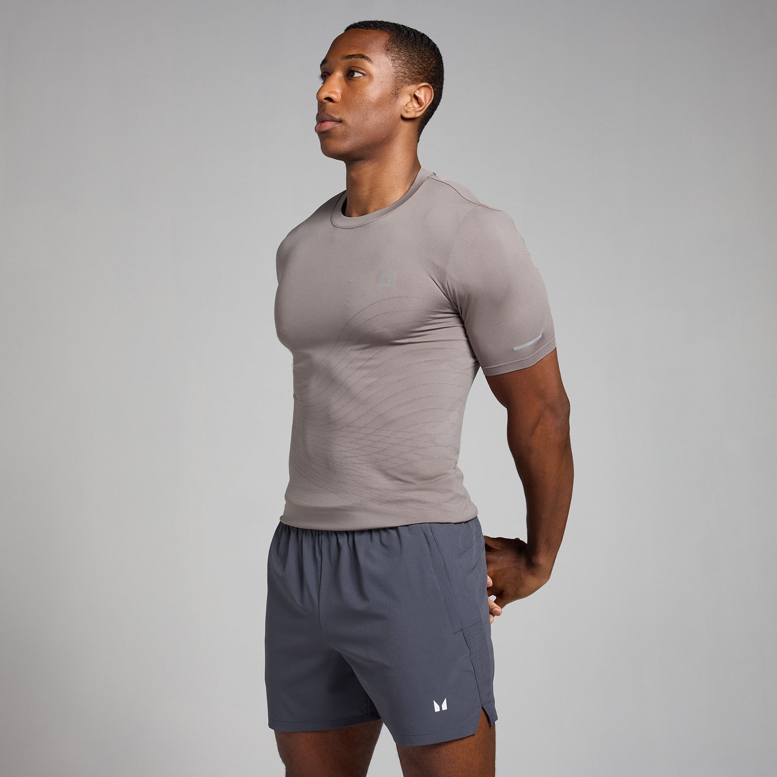MP Men's Active Seamless Printed T-Shirt - Deep Purple | Myprotein UK