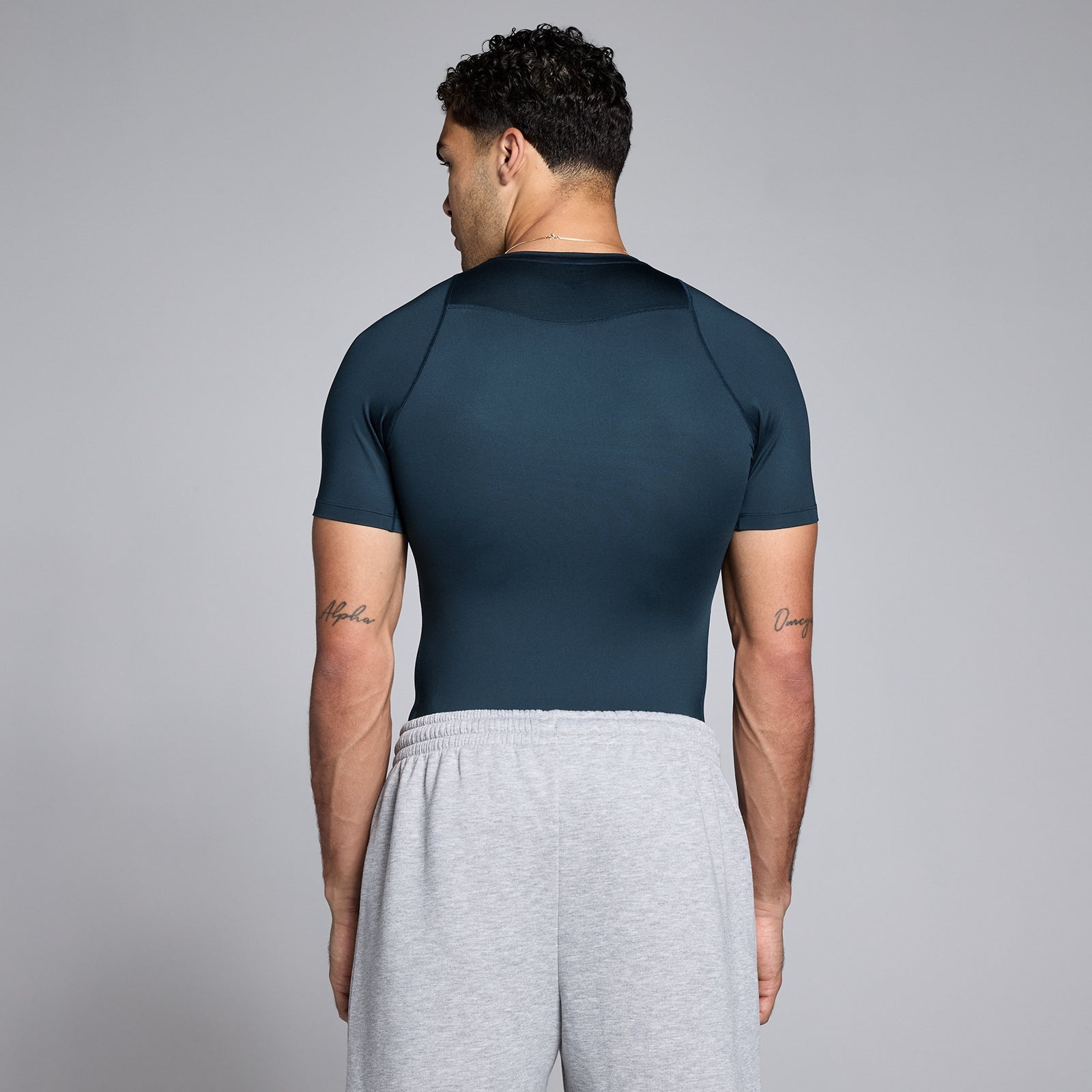 Men's Base Layer | Compression Shirt & Tops | Myprotein UK