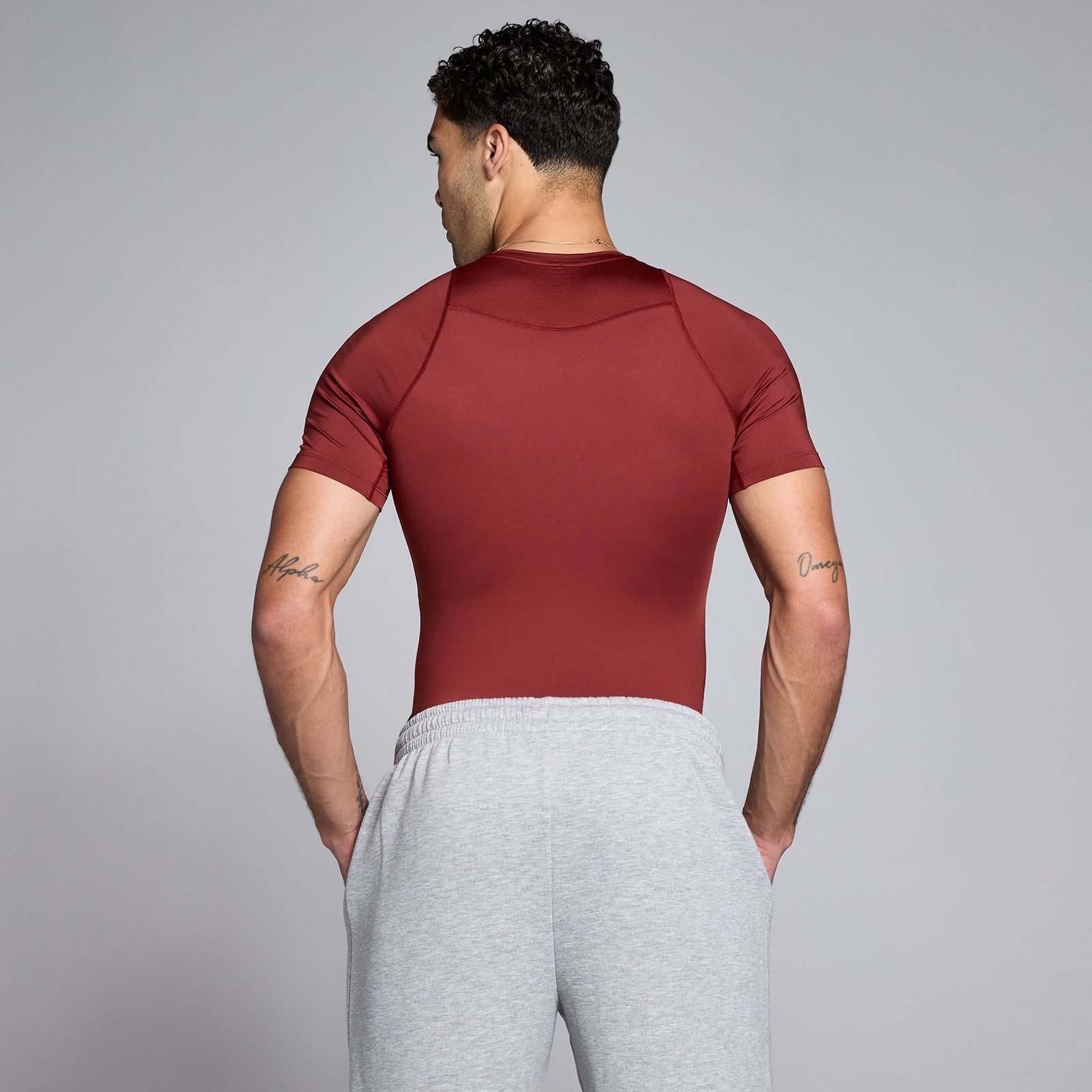 Men's Base Layer | Compression Shirt & Tops | Myprotein UK