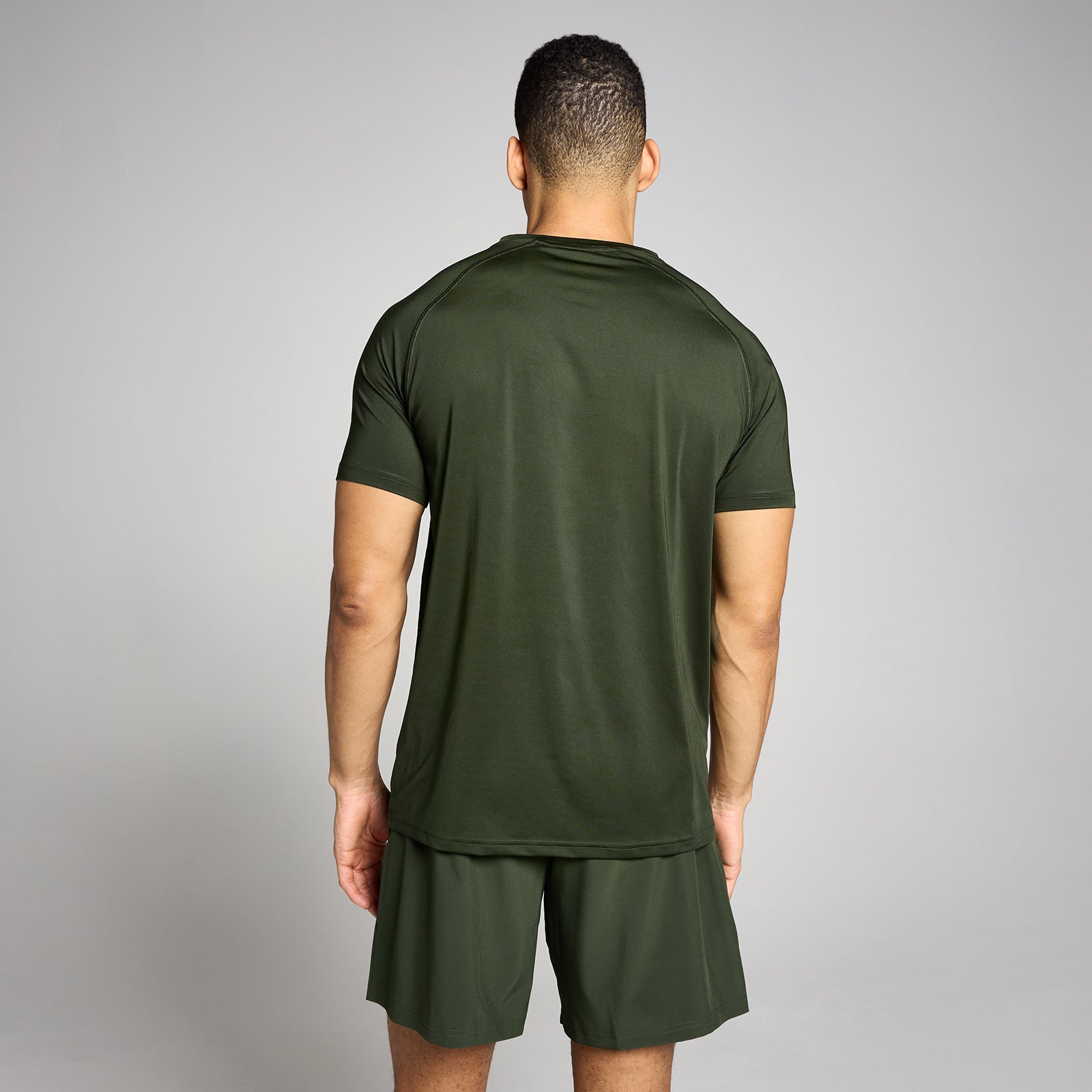 Men's Gym Tops & T-Shirts | Sports Clothing | Myprotein SG
